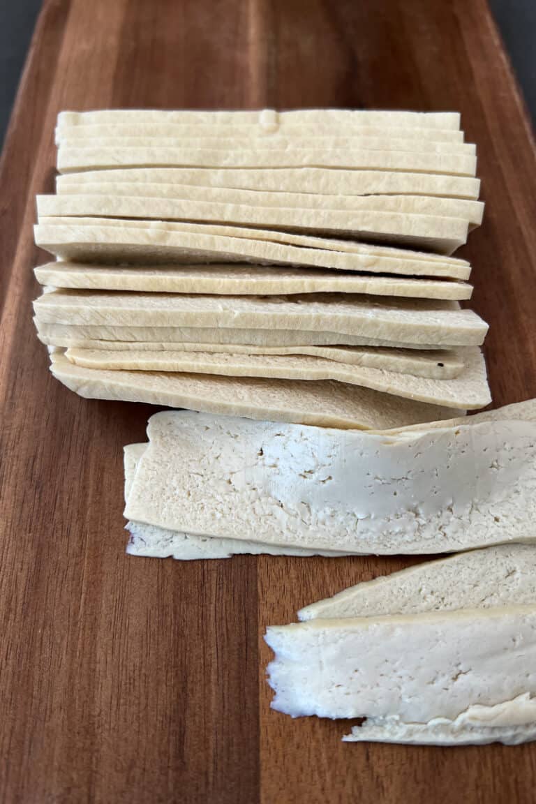 Easy Chow Fun Noodles (With Tofu)