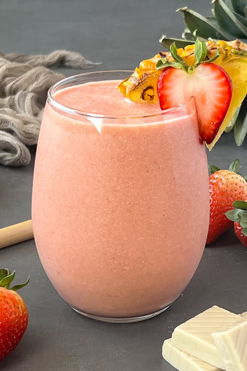 The Best Bahama Mama Smoothie