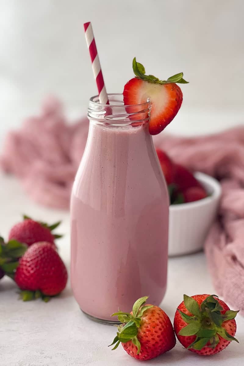 Creamy Vegan Strawberry Milk