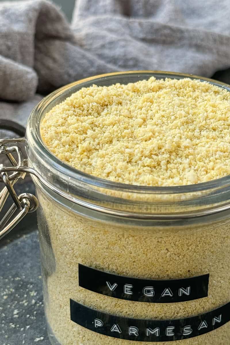Vegan Parmesan Cheese (Made with 4 Ingredients)